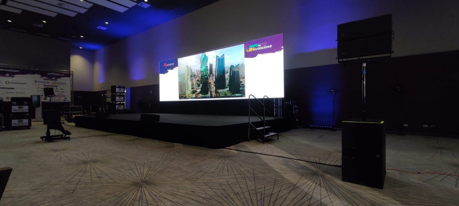 Pantalla LED 8M x 3M y equipo de audio Line Array – Audico Galería