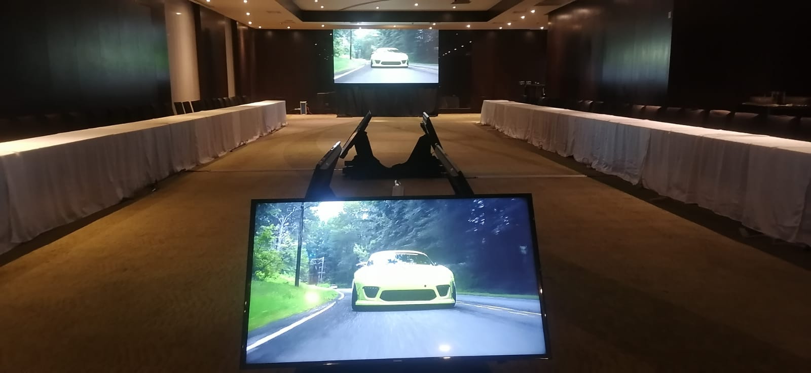 Monitor LED TV de 42 pulgadas tipo referencia de piso (Confidence ...